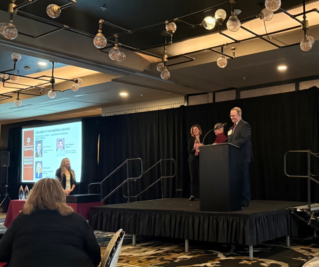 Dr. Layton wins Research Excellence Award! – BiSSL: Bio-inspired ...